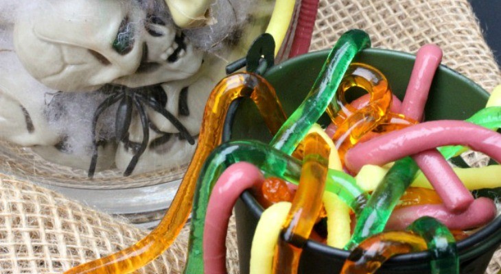 Halloween Jello Worms - Hoosier Homemade